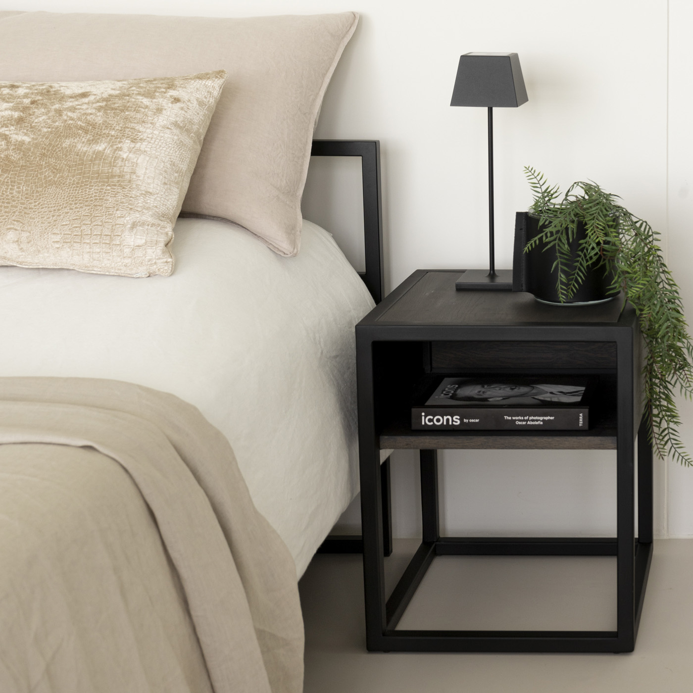 Spinder Design Nachtkastje Diva One-Nightstand Grijs kopen? ⏩ Giga ...